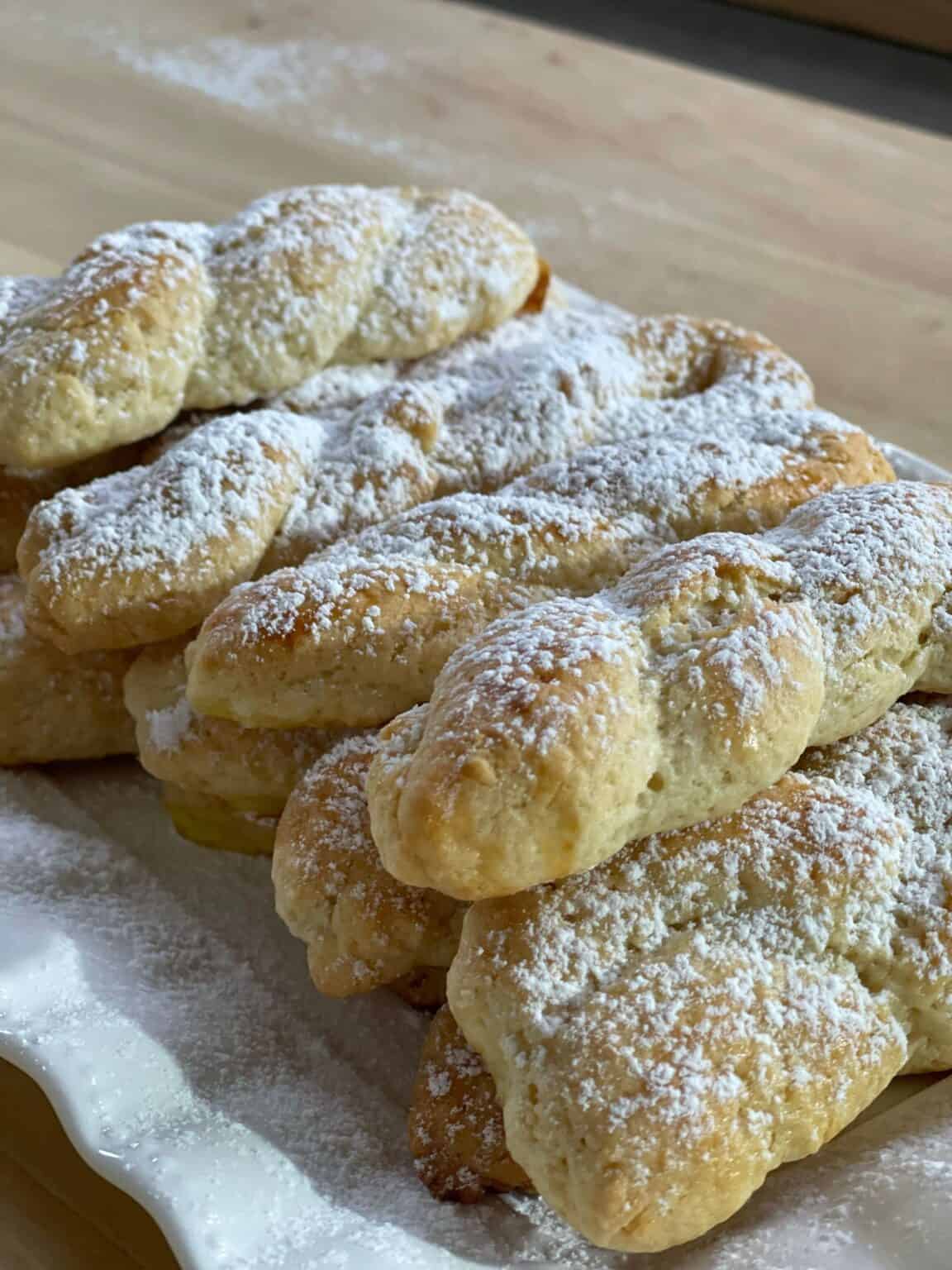Biscotti treccina - Ricetta di Giusina in Cucina